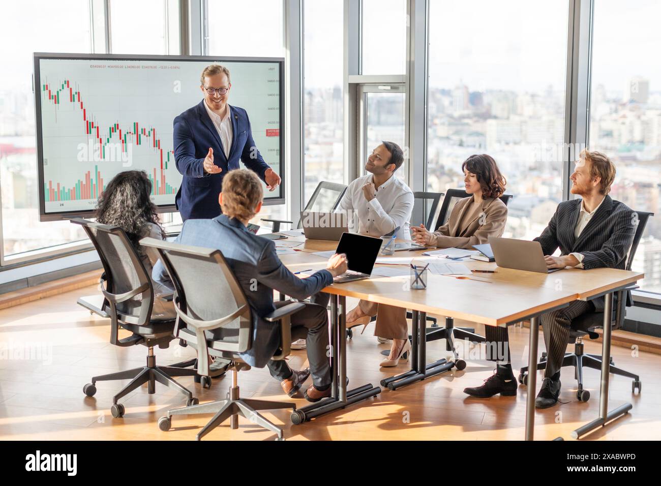 Team leader data hi-res stock photography and images - Alamy