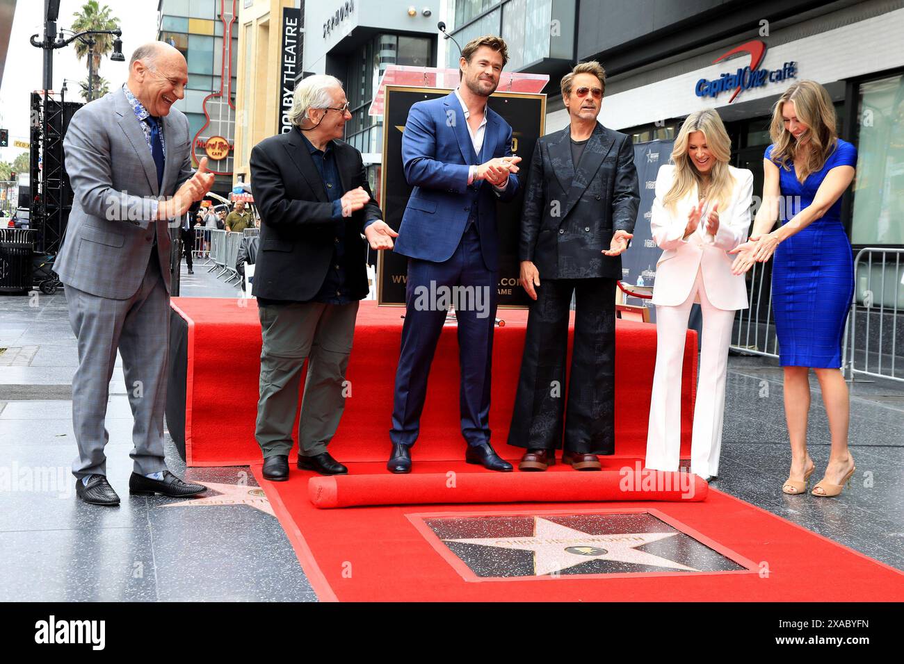 LOS ANGELES - MAY 23: Steven Nissen, George Miller, Chris Hemsworth ...