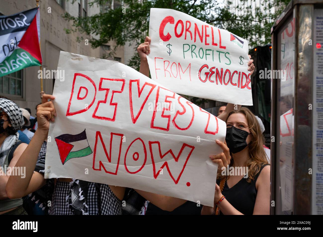 New York, USA. 5th June, 2024. Protest organized by Healthcare Workers ...