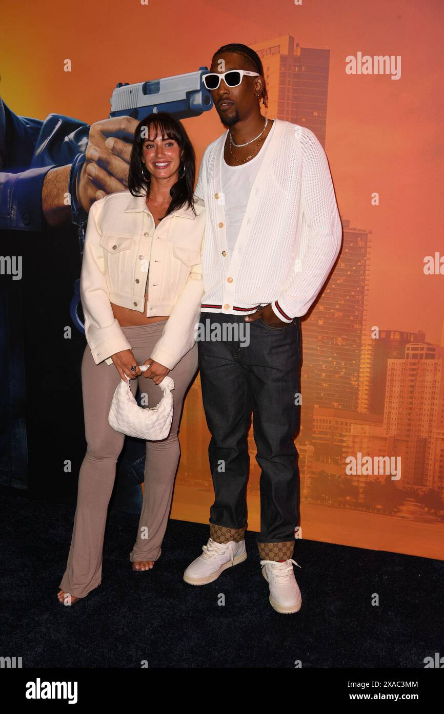 Yesjulz hi-res stock photography and images - Alamy