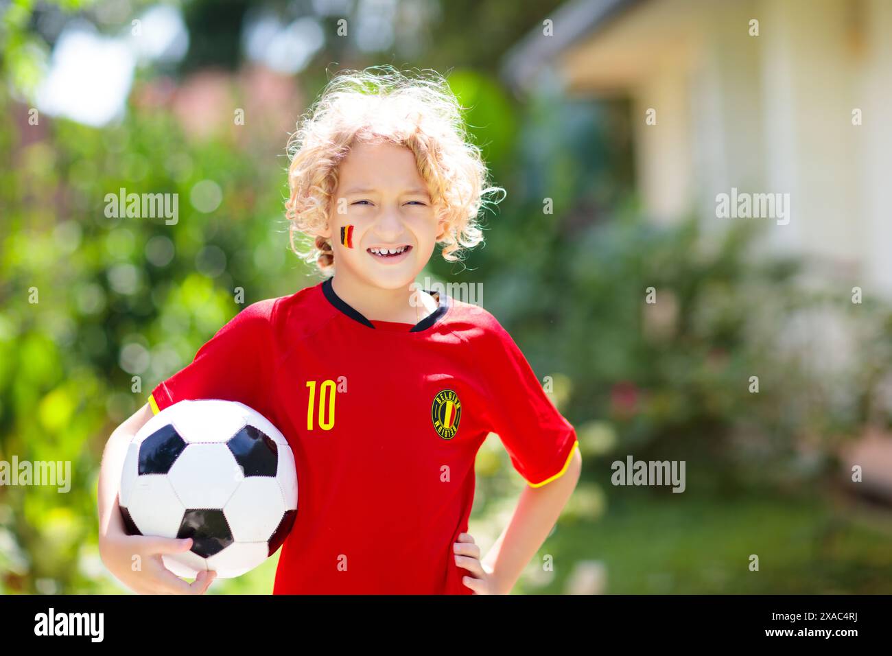 Flag football kids playing hi-res stock photography and images - Alamy