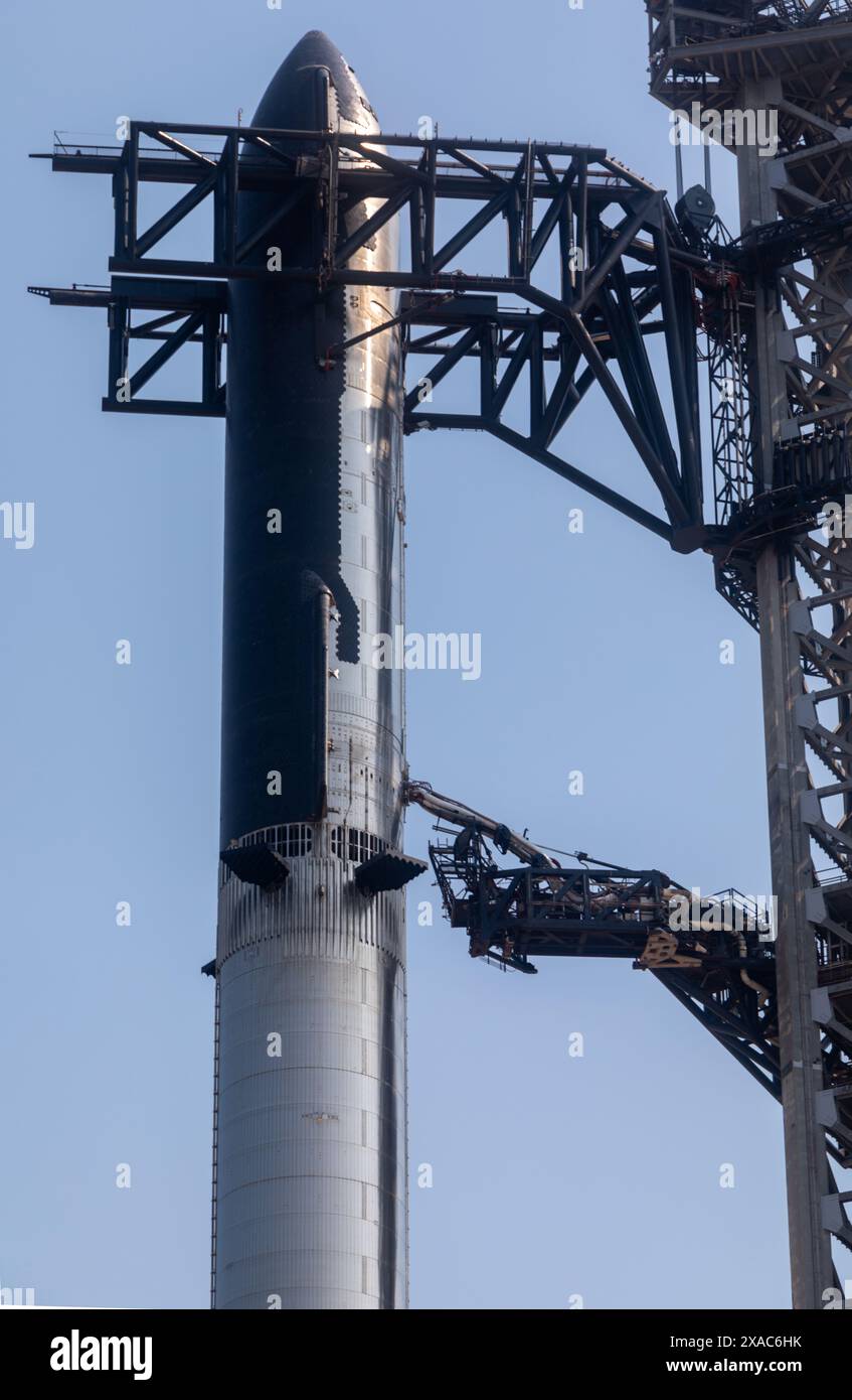 Starship test flight 4 hi-res stock photography and images - Alamy