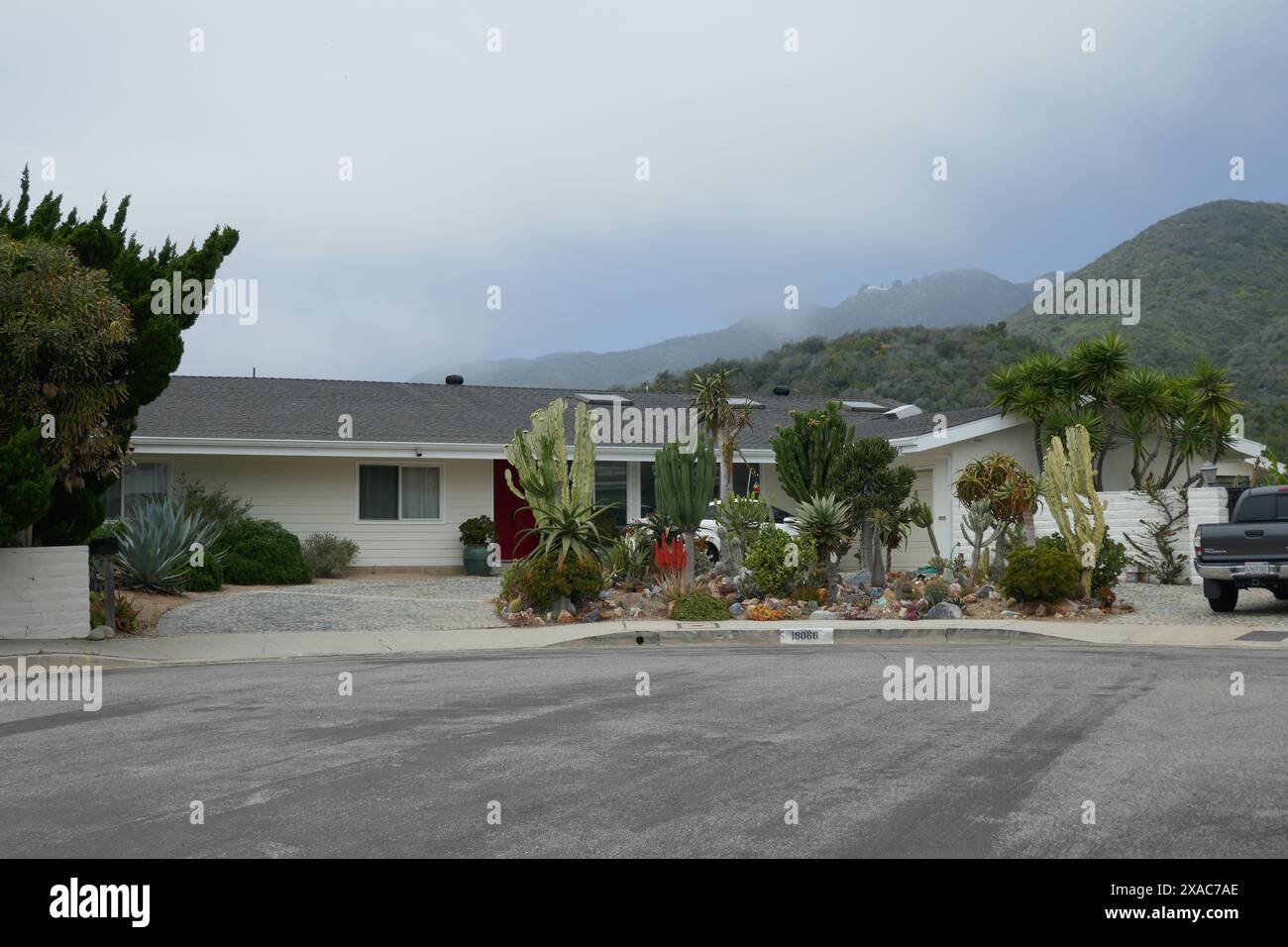 Pacific Palisades, California, USA 5th June 2024 Actor Paul Henreid ...
