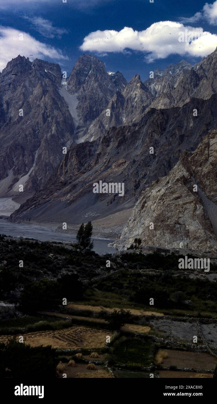 Mountains around Passu, Hunza Valley, North Pakistan Stock Photo - Alamy