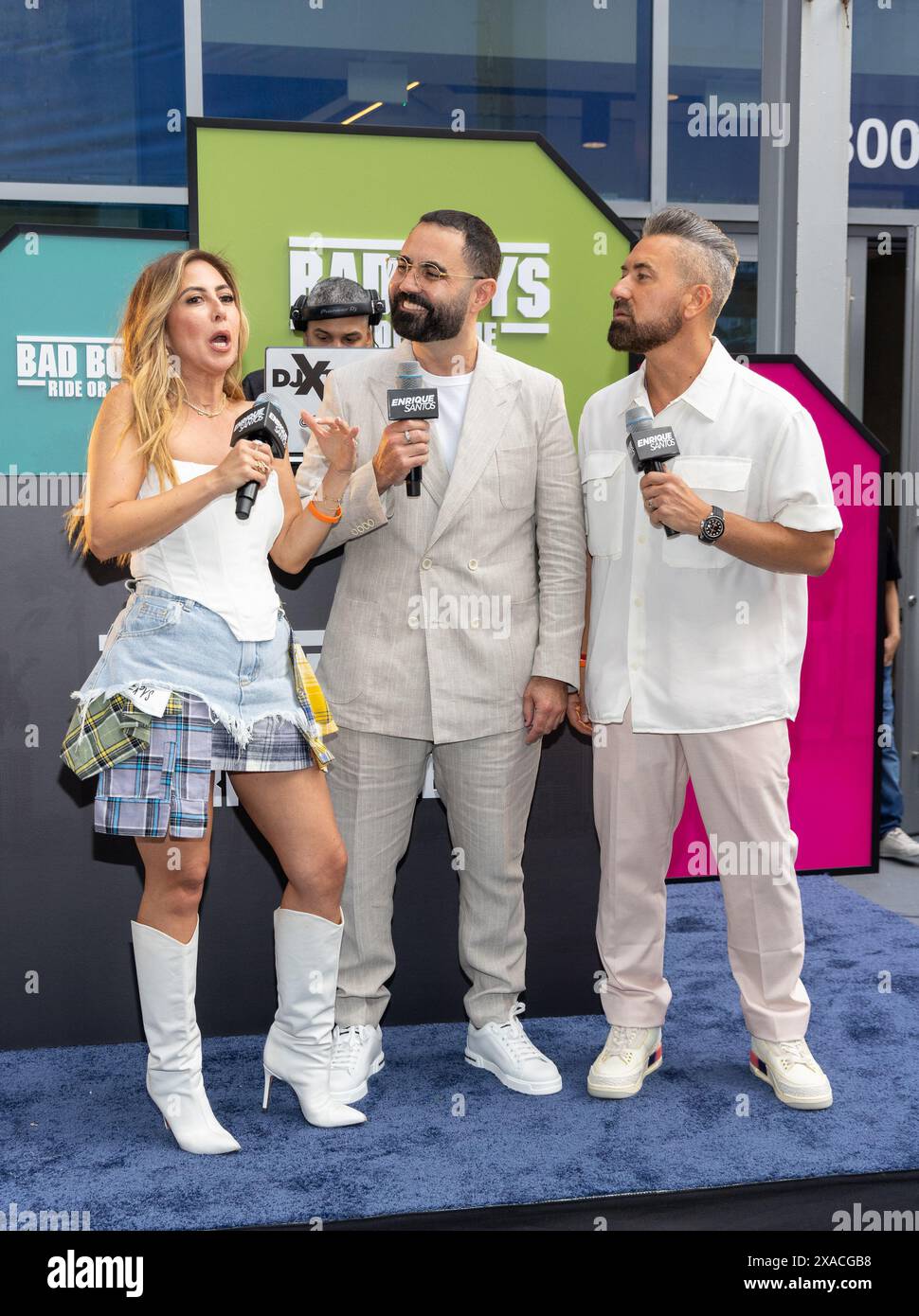MIAMI, FLORIDA - JUNE 05: Stephanie Himonidis, Enrique Santos and Jorge ...