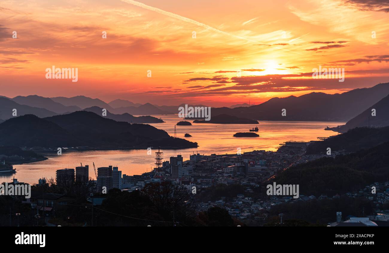 Urban coves hi-res stock photography and images - Alamy