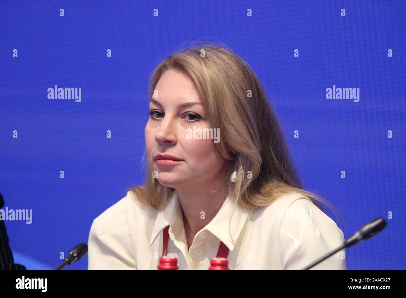 Anna savina hi-res stock photography and images - Alamy