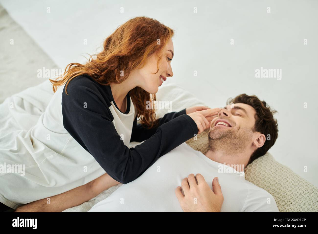 Sleeping couple sharing a bed hi-res stock photography and images - Alamy