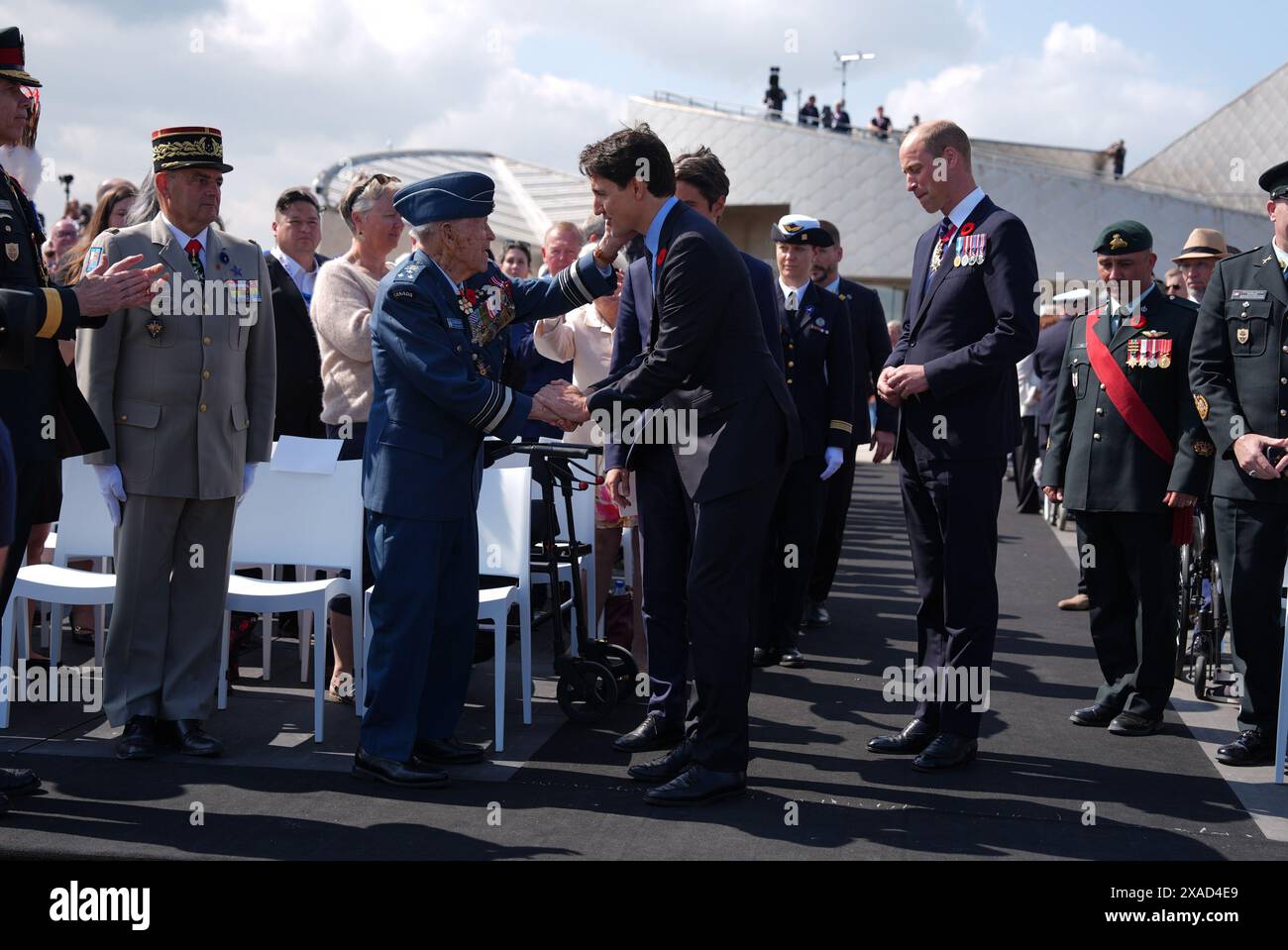 Canadian Prime Minister Justin Trudeau meets Richard Rohmer, 100, one ...