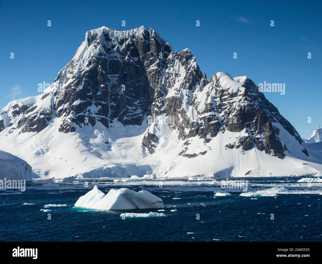 Drift (or Brash) ice below Mt Cloos (l) at the northern entrance to the ...
