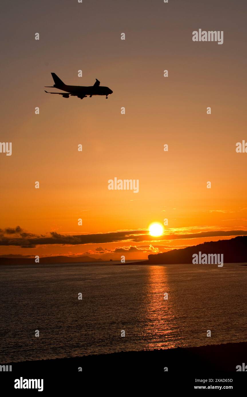 Sunset over the Bristol Channel photographed from The Kanp, Barry ...