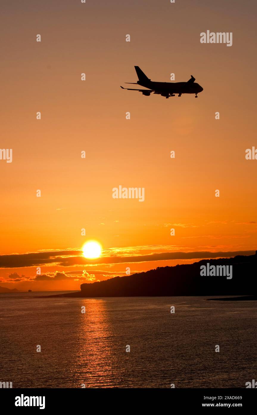 Sunset over the Bristol Channel photographed from The Kanp, Barry ...