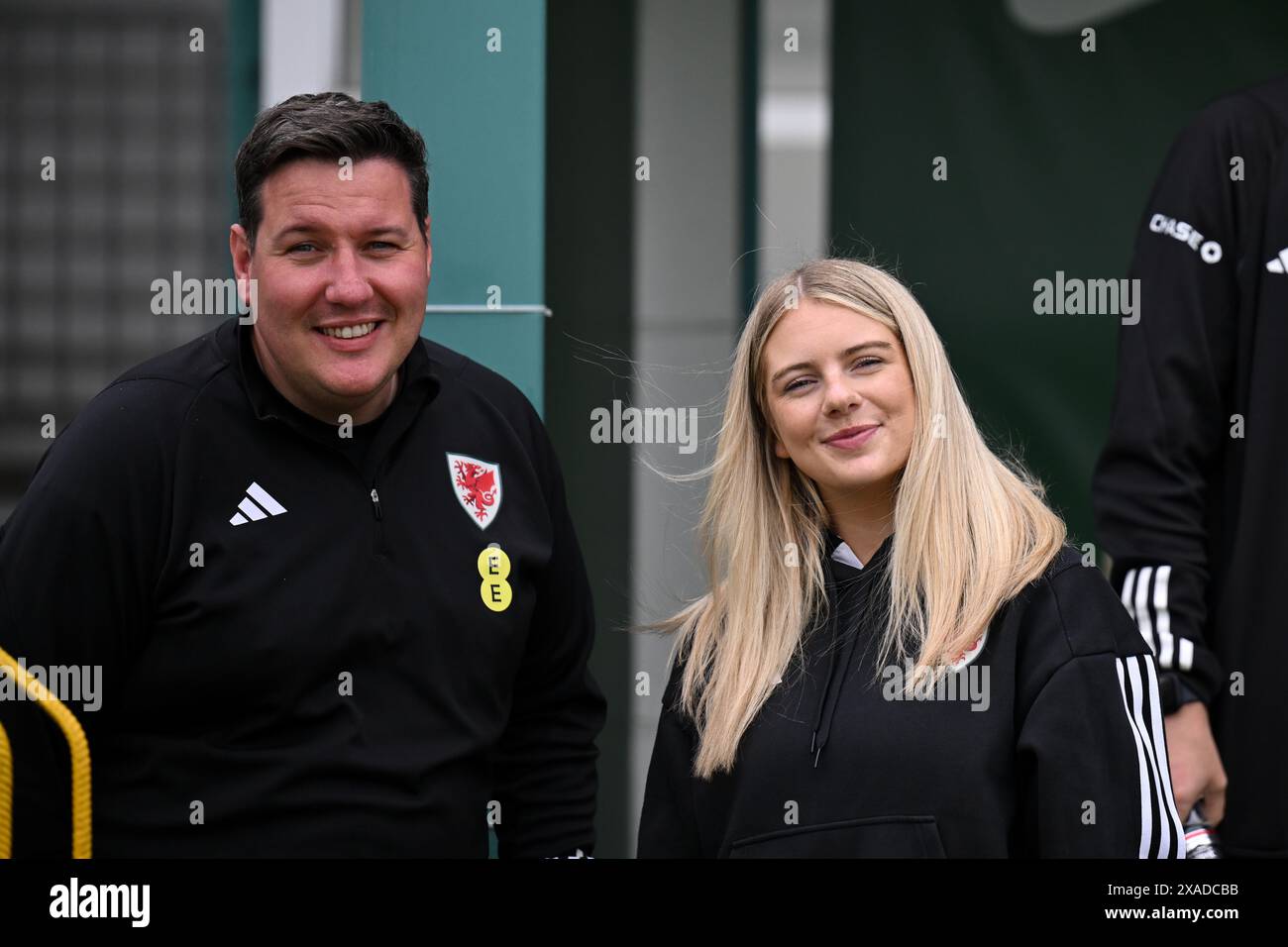 POZNAN, POLAND - 03 JUNE 2024: Wales Women's Player Welfare & Education Matt Griffiths and Wales ...