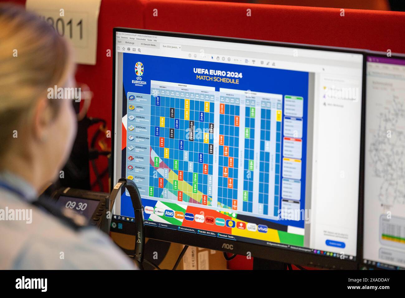 Neuss, Germany. 06th June, 2024. A police officer works at a workplace ...