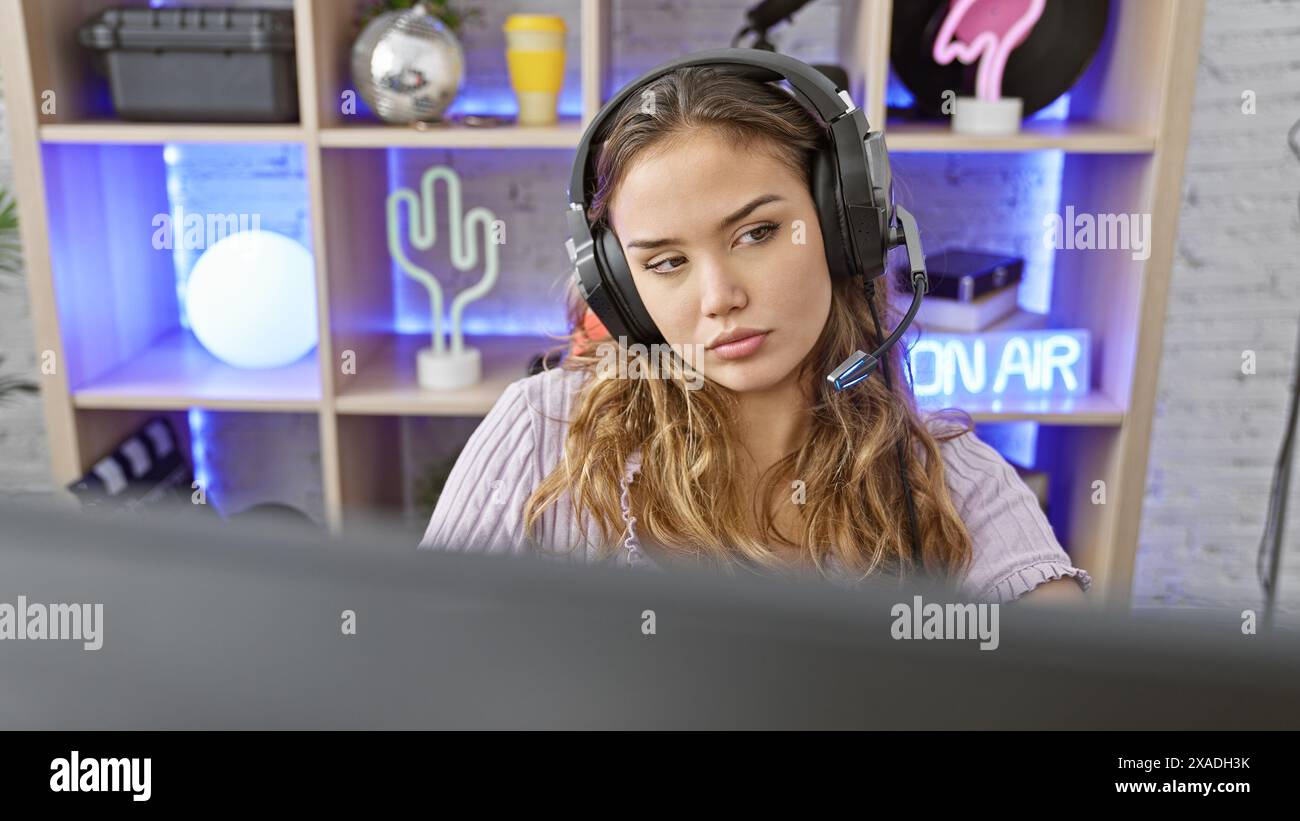 Attractive young hispanic woman streamer hi-res stock photography and ...