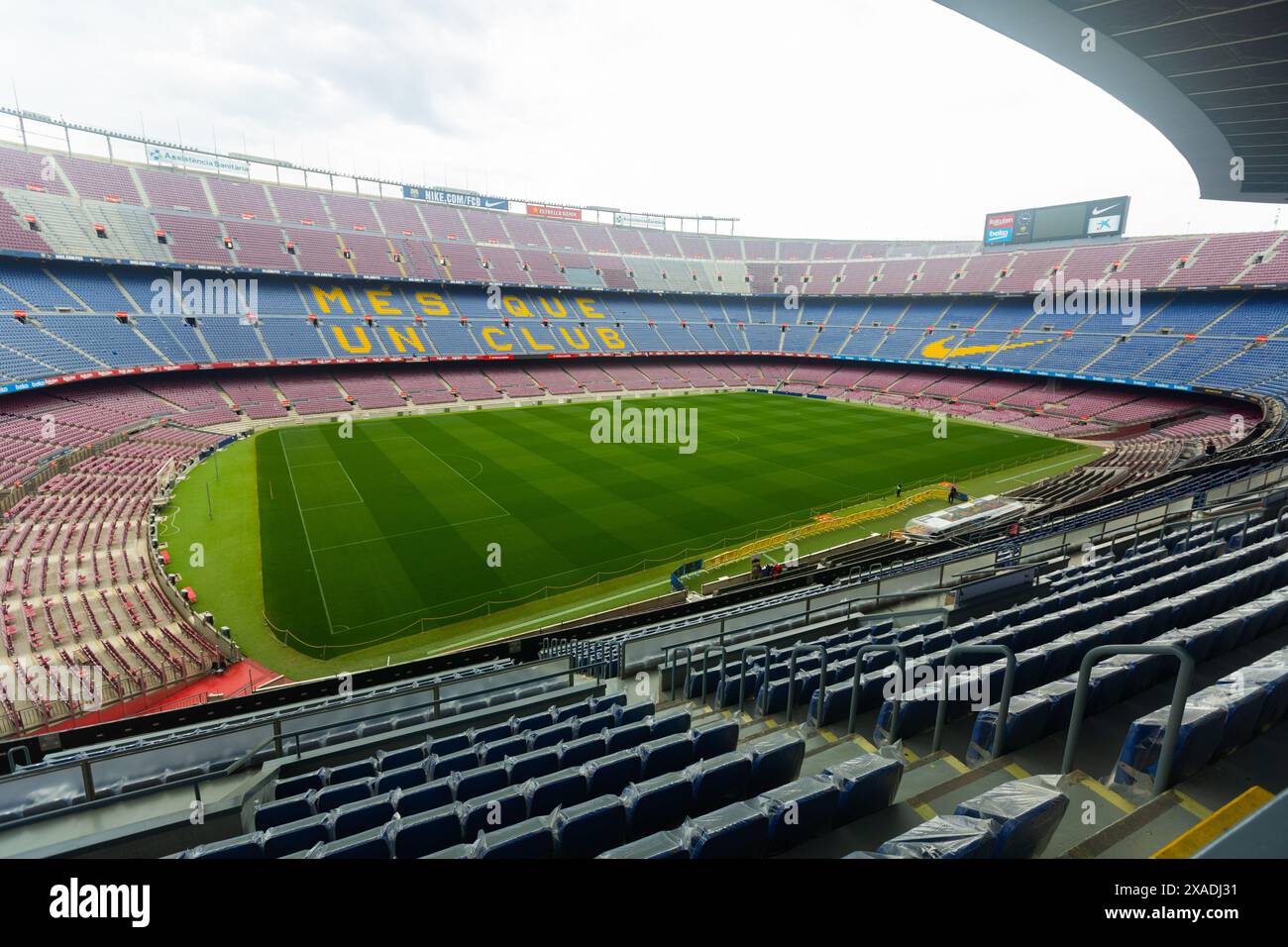 Empty green field and grandstands of Camp Nou in Barcelona Stock Photo ...