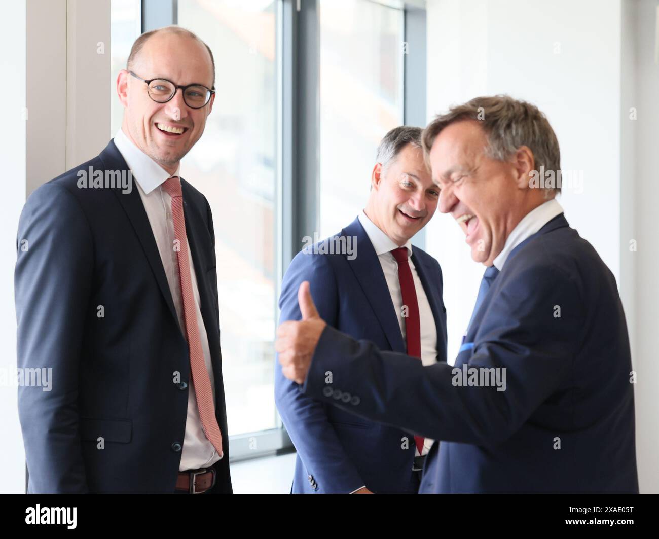 Vice-prime minister and Finance Minister Vincent Van Peteghem and Prime ...