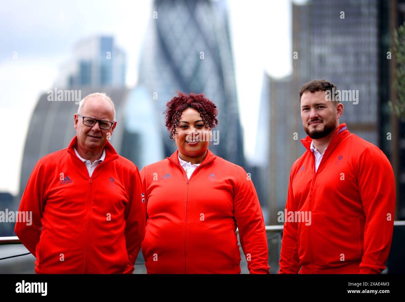 Team GB's Emily Campbell (centre), Chef de Mission Mark England (left ...