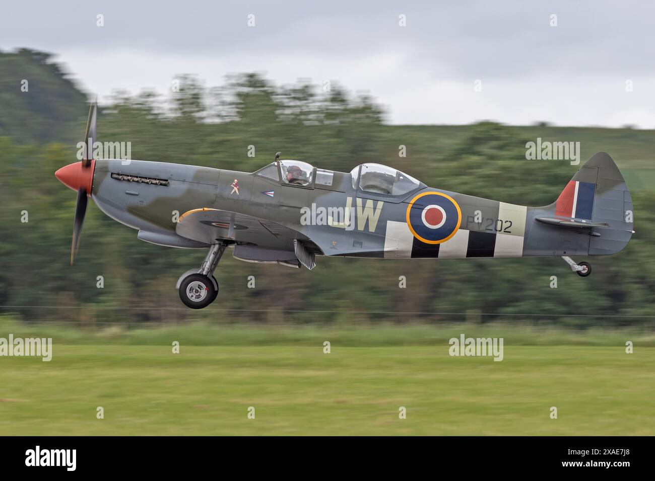 Spitfire PV202 And Supermarine Spitfire IX IWM Duxford D-day 80 Summer ...