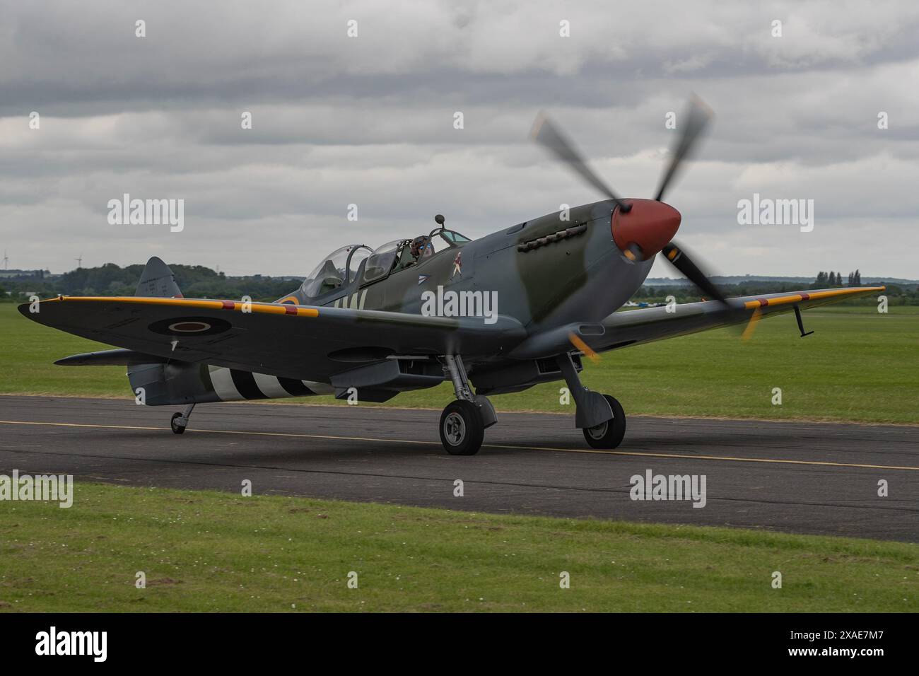 Spitfire PV202 And Supermarine Spitfire IX IWM Duxford D-day 80 Summer ...