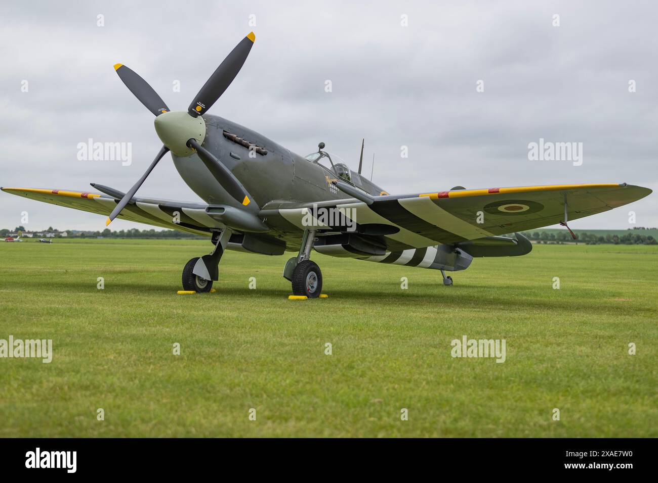 Spitfire PV202 And Supermarine Spitfire IX IWM Duxford D-day 80 Summer ...