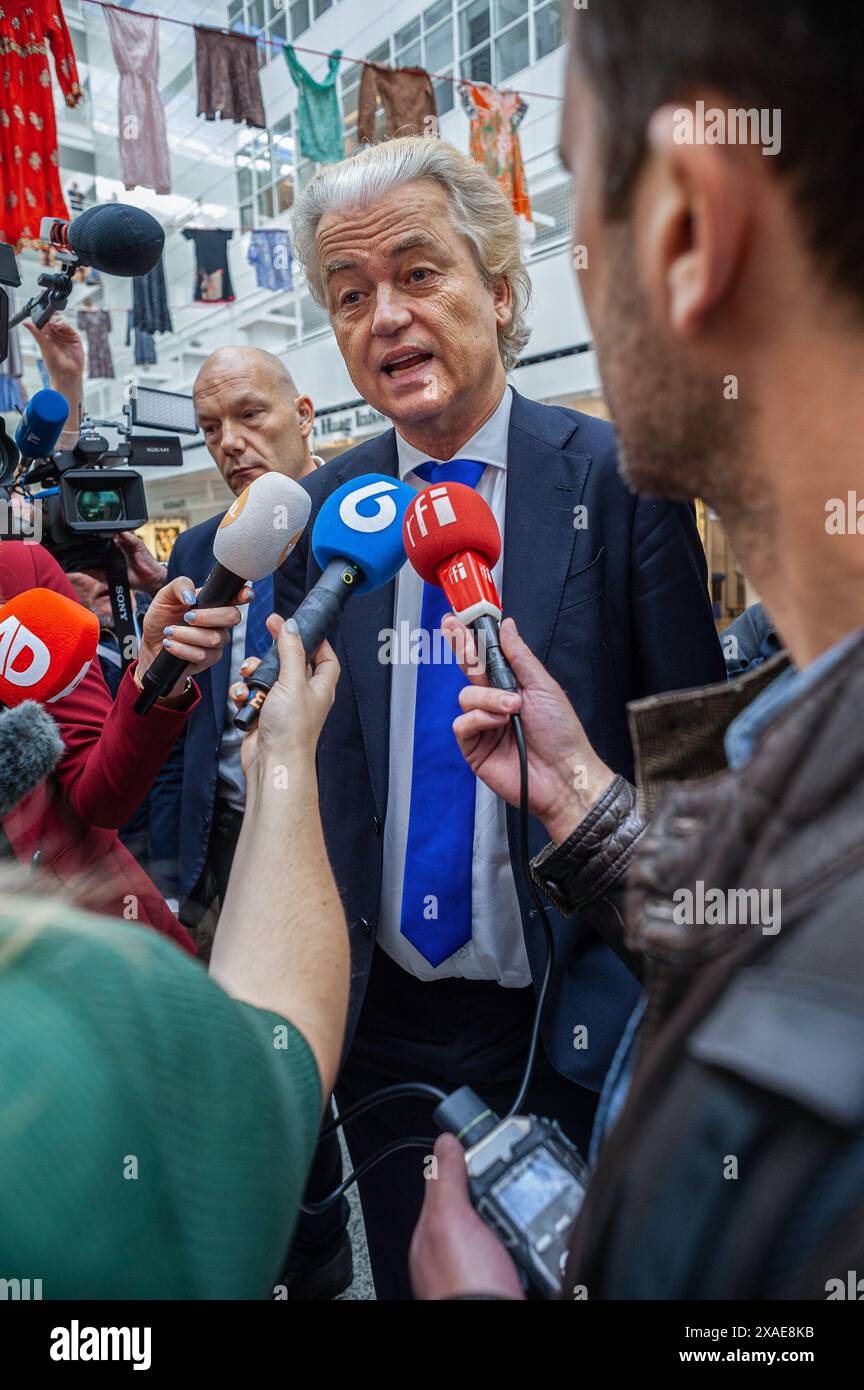 PVV leader Geert Wilders answers question by the press, after casting ...