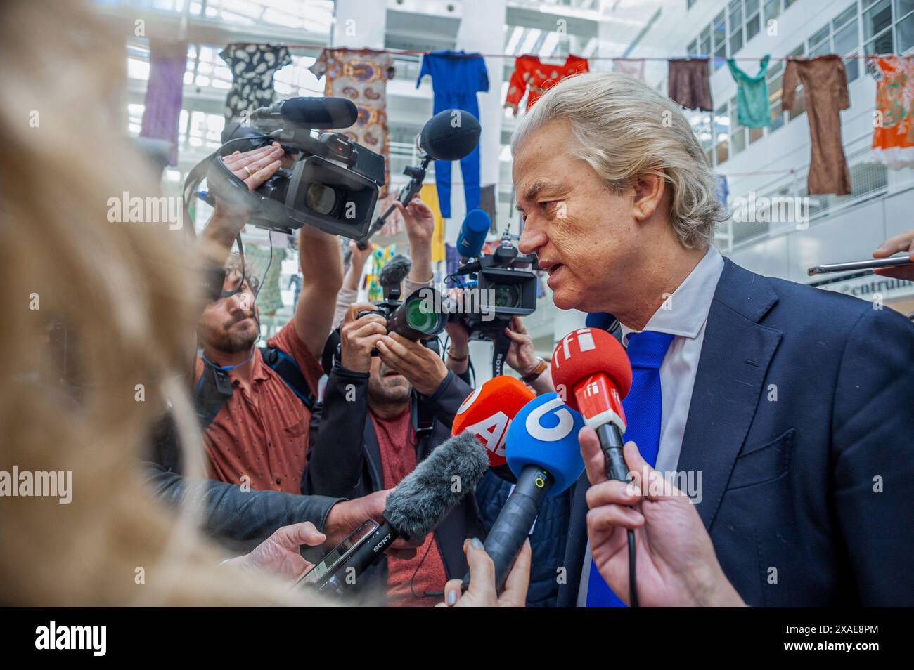 PVV leader Geert Wilders answers question by the press, after casting ...