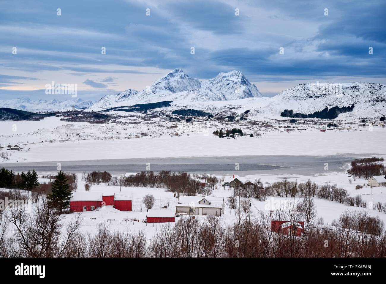 winter landscape of Vestvågøy seen from viewpoint of Torvdalshalsen ...