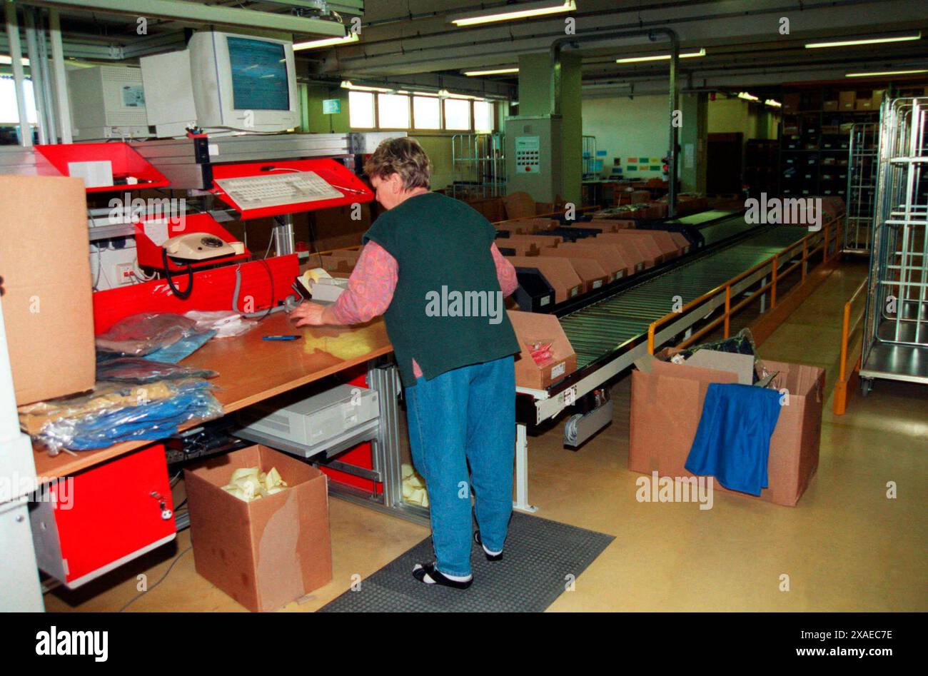 sorting system for letters and parcels for transportation sorting ...