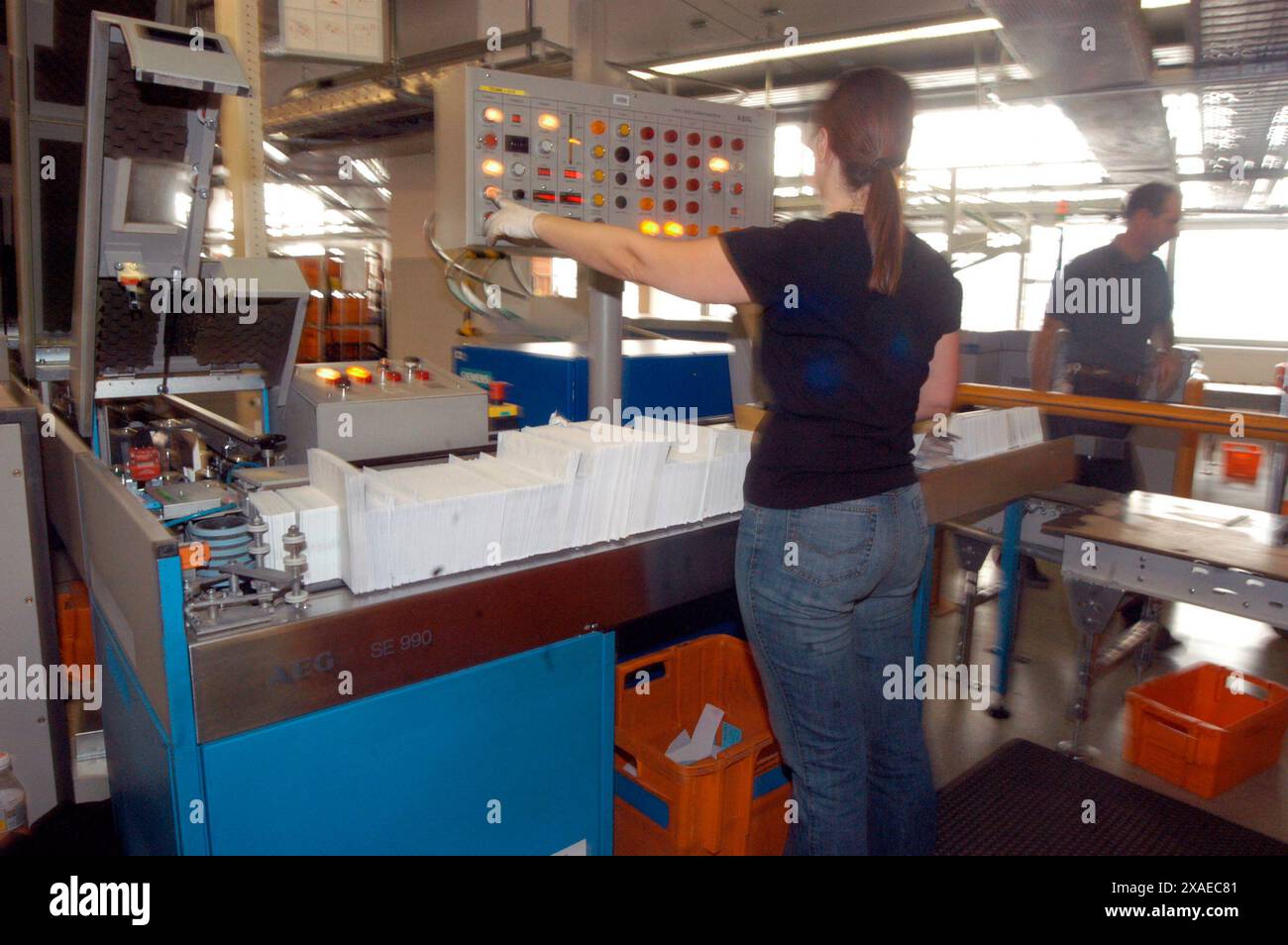 sorting system for letters and parcels for transportation sorting ...