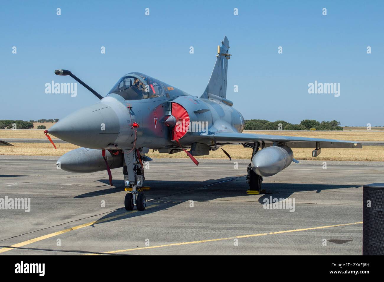 Mirage 2000 delta wing fighter plane Stock Photo - Alamy