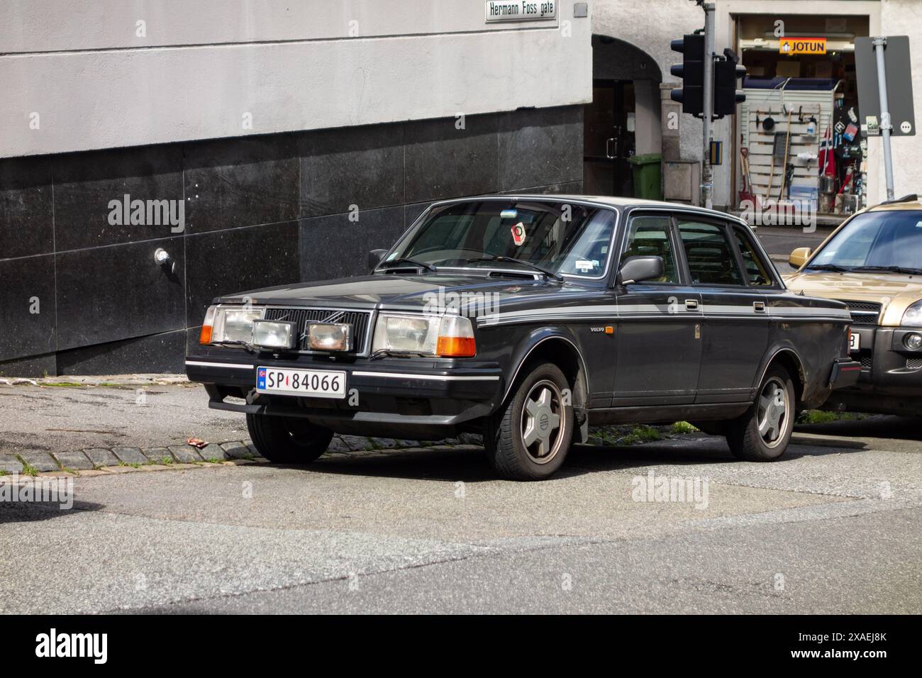 OSLO, NORWAY - AUGUST 8, 2016: Swedish Volvo 264 GLE saloon car parked ...