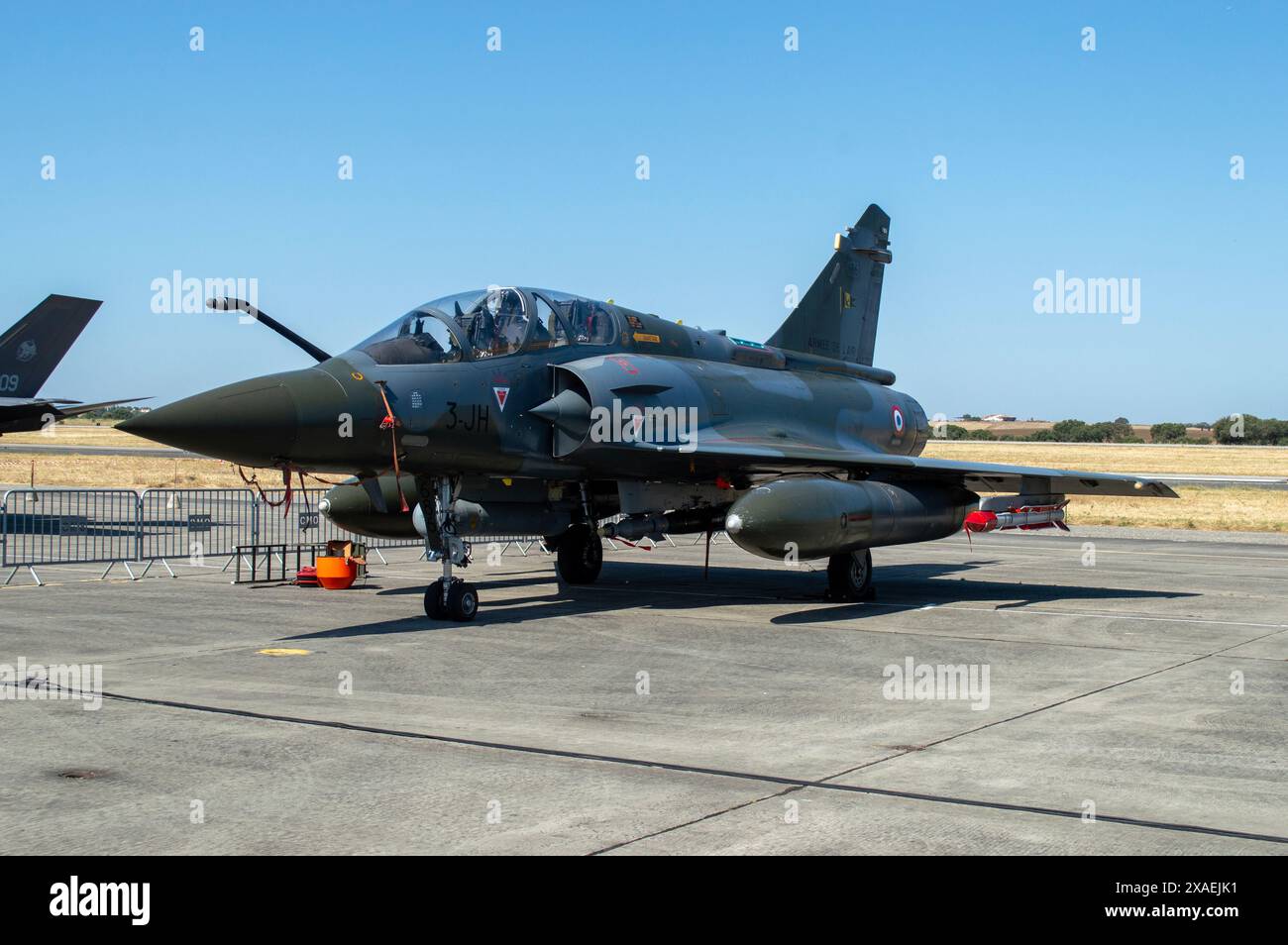 Mirage 2000 delta wing fighter plane Stock Photo - Alamy
