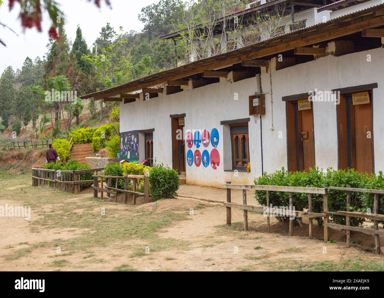 Bhutan school building hi-res stock photography and images - Alamy