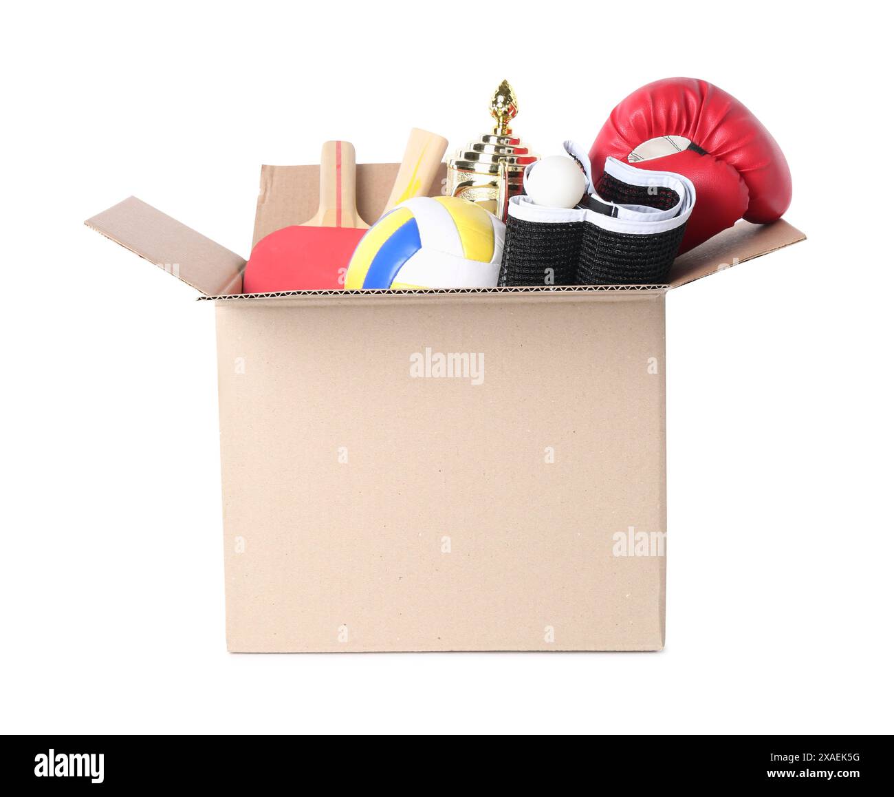 Cardboard box old stuff hi-res stock photography and images - Alamy