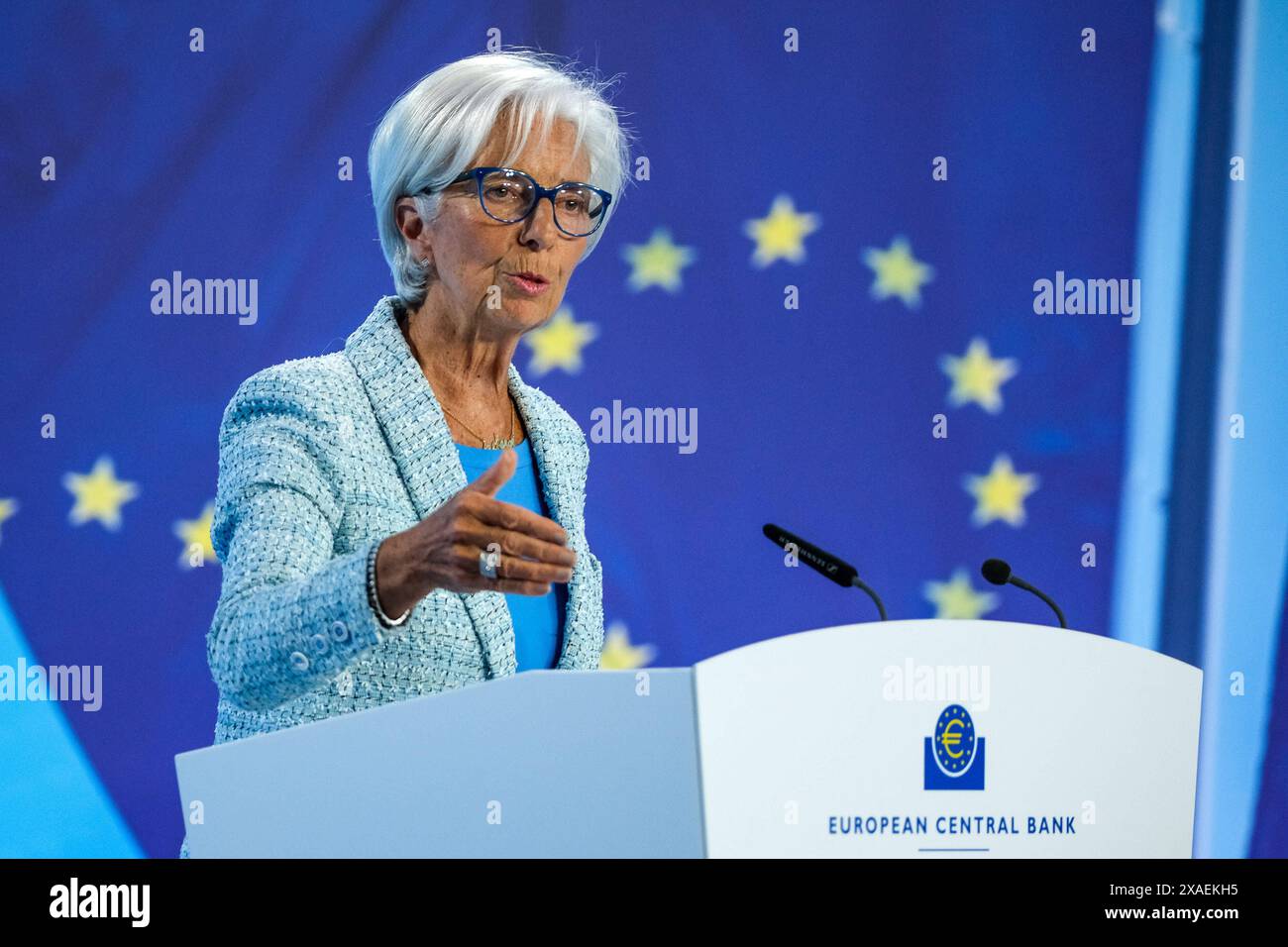 Frankfurt am Main Pressekonferenz der Europaeischen Zentralbank nach ...