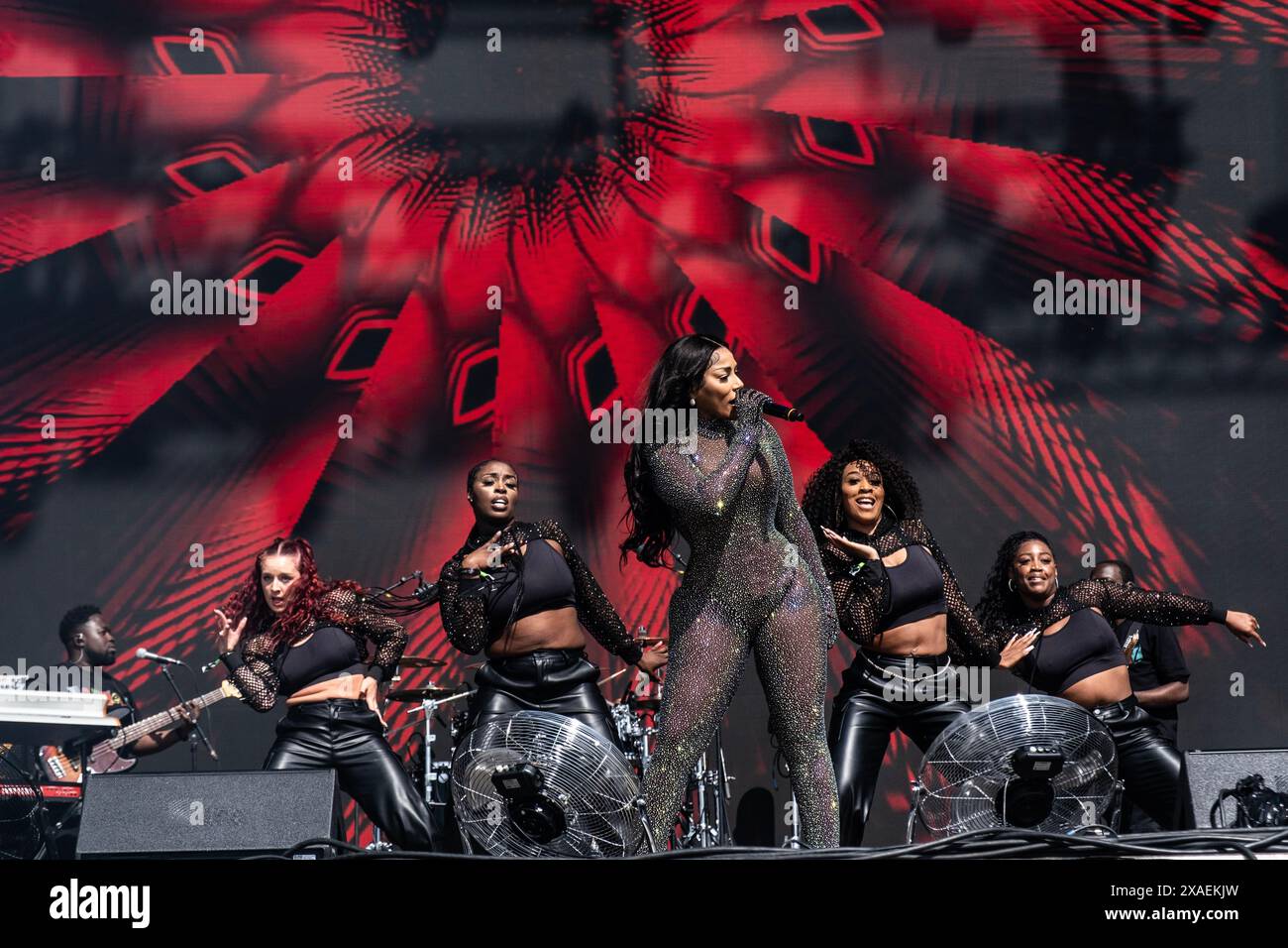 British Female Singers 2024 Raper