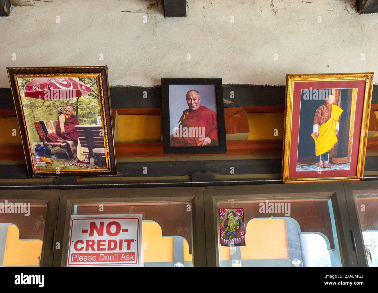 Dalai Lama and Bhutan King pictures in a shop, Chhoekhor Gewog ...