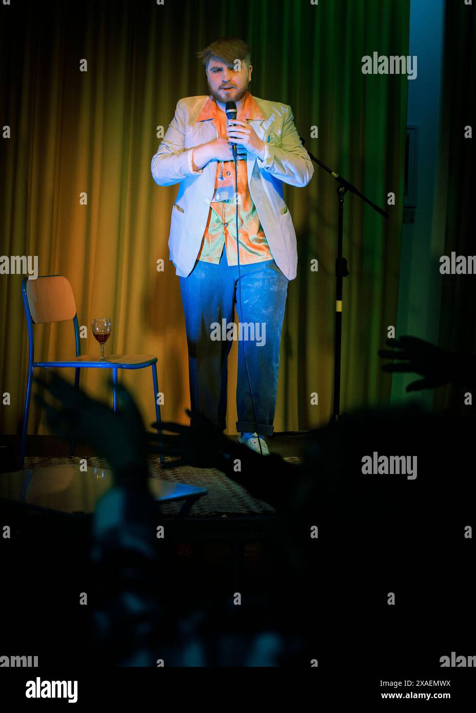 Obsurd hi-res stock photography and images - Alamy
