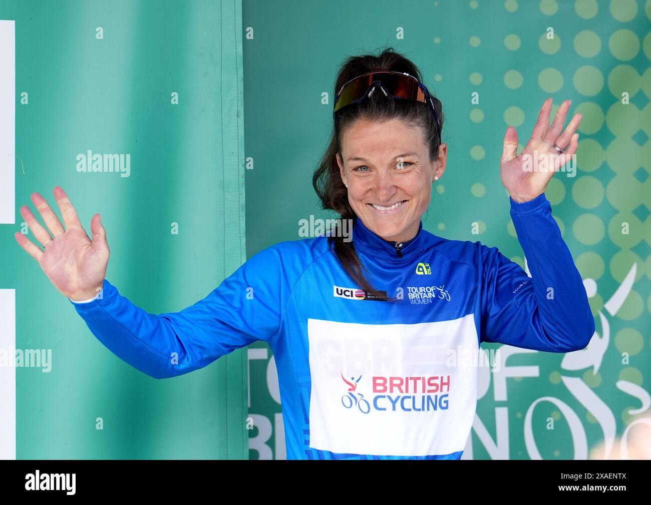 Lizzie Deignan of team Great Britain on the podium wearing the Queen of ...