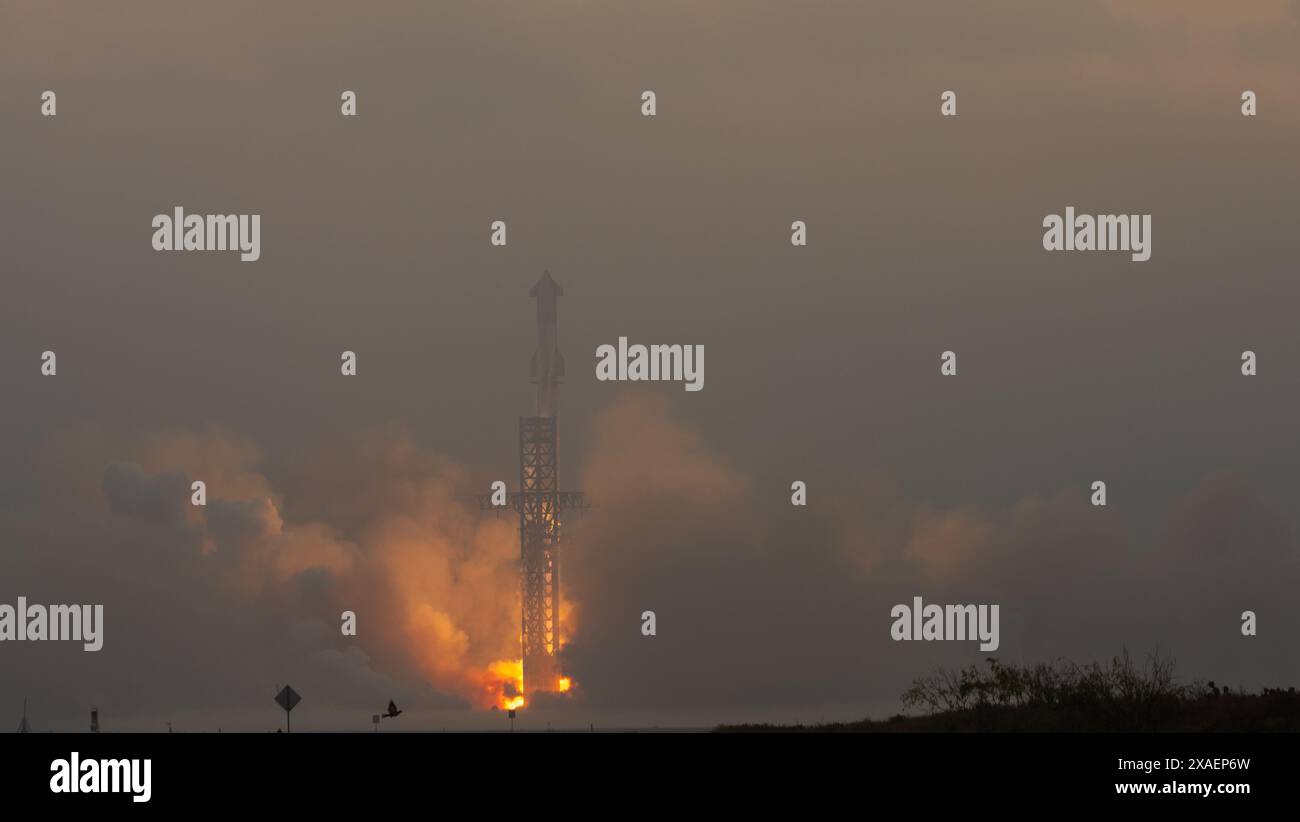 Great success for SpaceX with Starship S29 & B11 after liftoff both ...