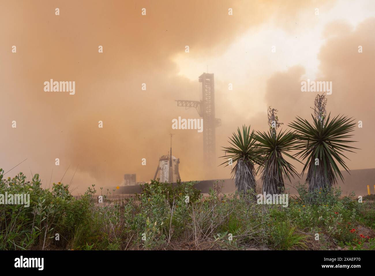 Starhip hi-res stock photography and images - Alamy