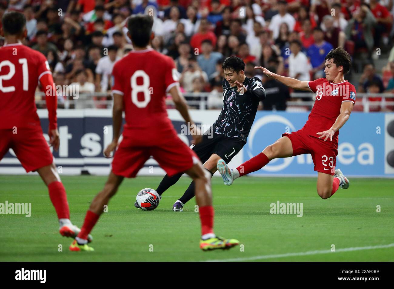 Harhys Rizal Stewart of Singapore challenges Son Heung Min of South ...