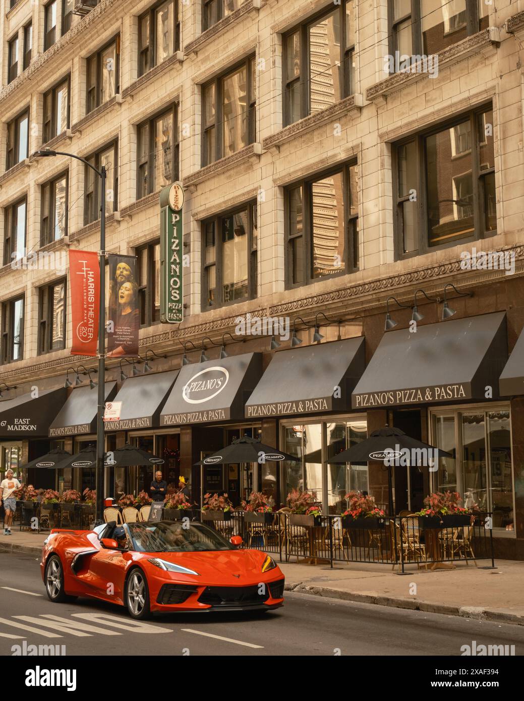 Chicago illinois old town sign hi-res stock photography and images - Alamy
