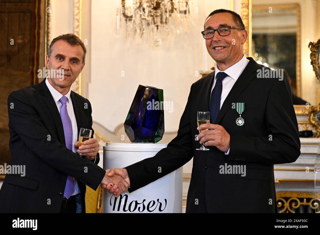 The Ambassador of France to the Czech Republic, Stephane Crouzat (left ...
