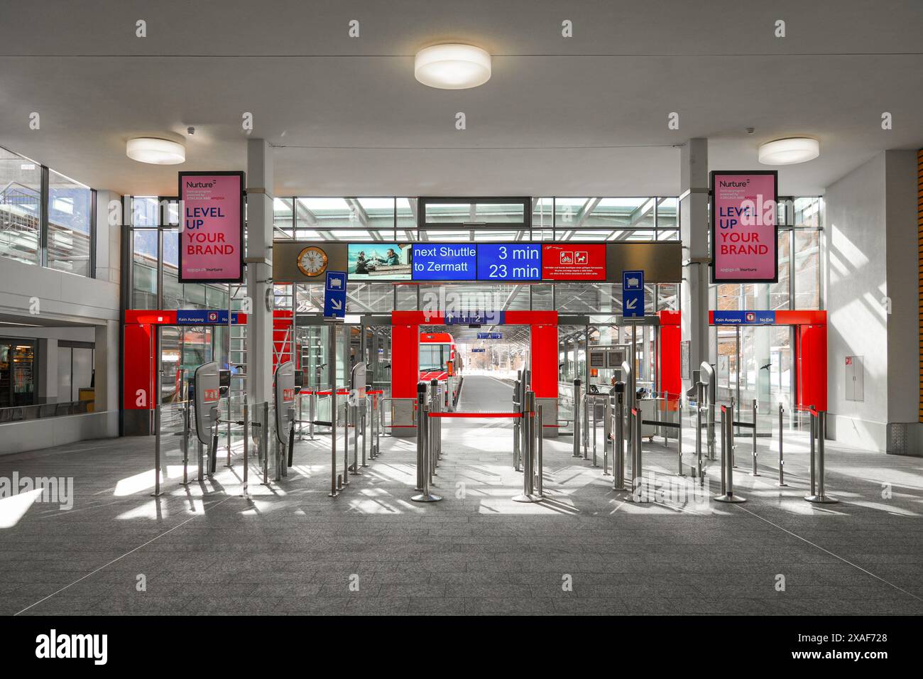 Zermatt train station hi-res stock photography and images - Alamy