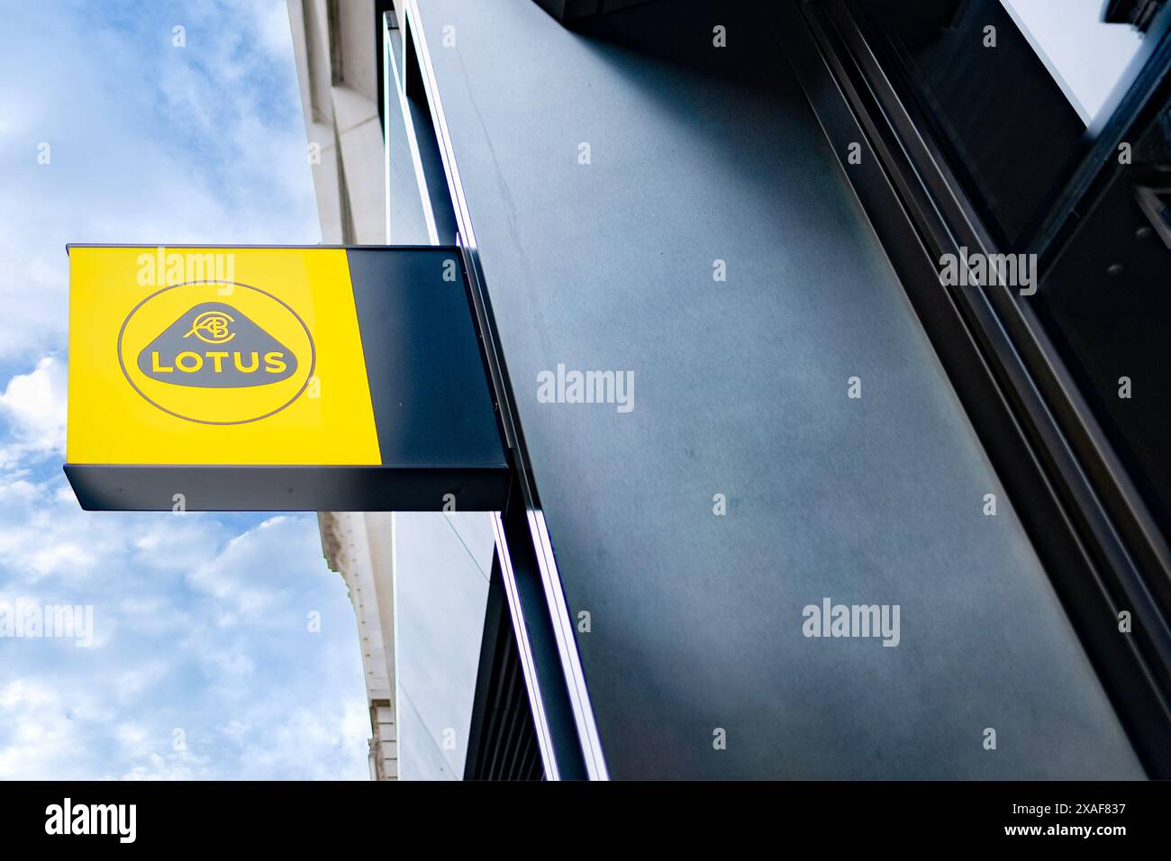 Nyo technology logo hi-res stock photography and images - Alamy