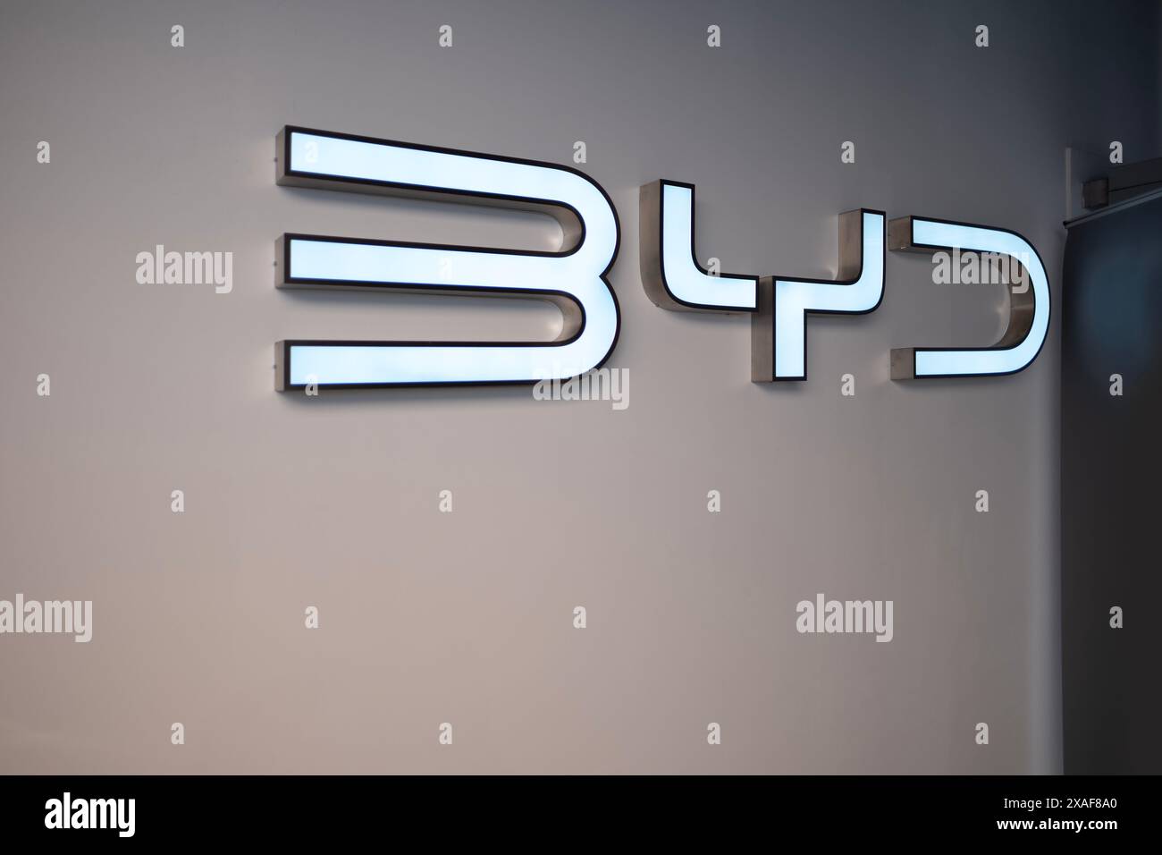 Advertising banners BYD british Sales Office, showroom, , Chinese ...