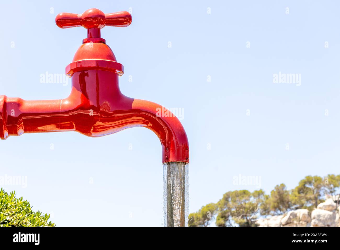 Running tap vector hi-res stock photography and images - Alamy
