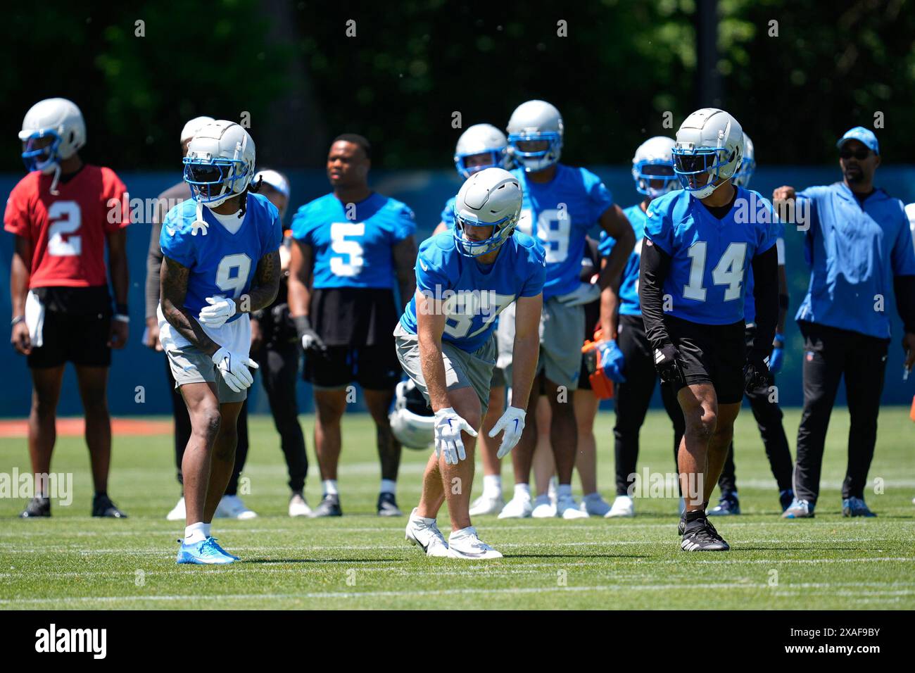 Detroit Lions wide receiver Jameson Williams (9), tight end Sam LaPorta ...